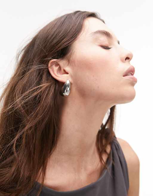 Topshop - Chicago - Boucles d'oreilles en forme de goutte - Argenté | ASOS