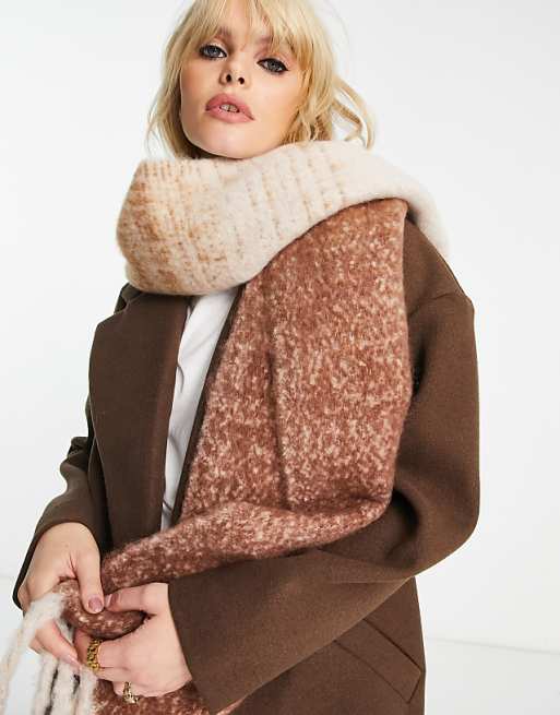 Topshop - Écharpe confort color block - Chocolat et taupe | ASOS Topshop - Écharpe confort color block - Chocolat et taupe | ASOS