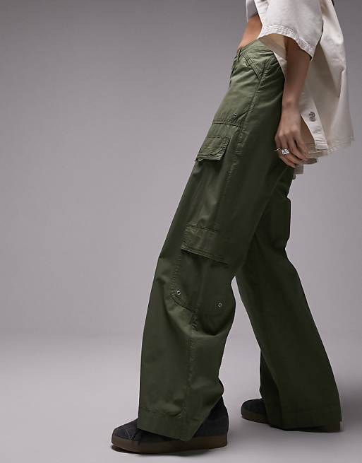 Topshop - Pantalon cargo taille basse style années 2000 avec œillets ... Topshop - Pantalon cargo taille basse style années 2000 avec œillets ...