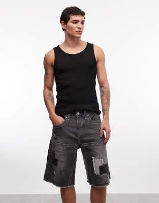 True Religion Vinny Big T carpenter short in black wash | ASOS