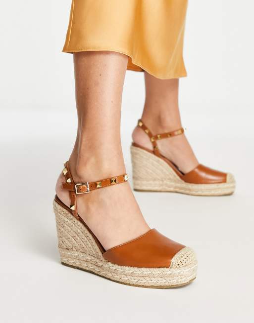 Truffle Collection Espadrilles Color Cuoio Con Cinturino Con Borchie
