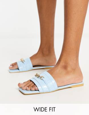 Truffle Collection Wide Fit chain loafer sliders in blue croc | ASOS