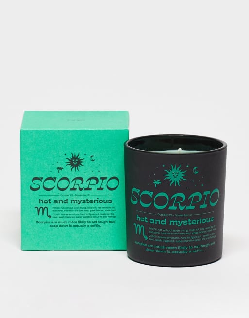 Typo - Bougie à motif signe du zodiaque Scorpion - Noir | ASOS