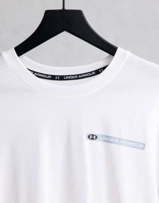 Under Armour Pixel Vit t shirt med lang arm och logga ASOS