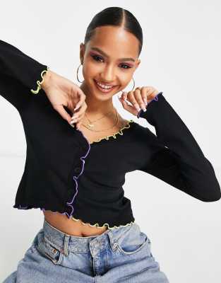 Urban Revivo - Top col V en maille à manches longues et bords ondulés - Noir | ASOS