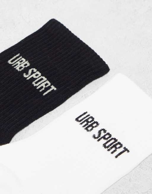 Urban Threads 2 pack socks in white and blue | ASOS