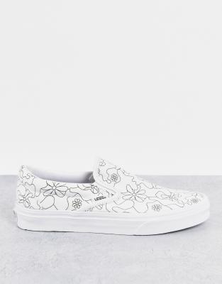 Vans Classic Slip-on U-paint Sneakers In White Camo Daisy | ModeSens