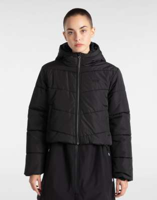 Vans Mte foundry cropped hooded puffer jacket in black | ASOS