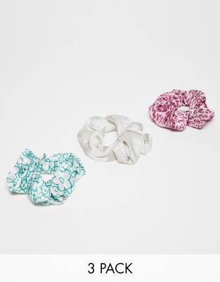 Vero Moda 3 pack scrunchie set in mixed print | ASOS