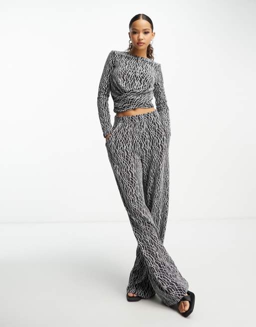 Vero Moda - Crop top d'ensemble duveteux torsadé devant - Argent pailleté | ASOS