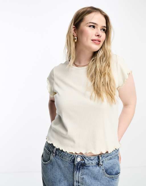 Vero Moda Curve - T-shirt crop top à bords ondulés - Crème | ASOS