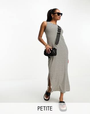 Vero Moda Petite - Aware - Robe longue sans manches à rayures - Noir et blanc | ASOS