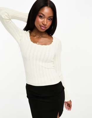 Vero Moda ribbed long sleeve lettuce edge top in cream | ASOS