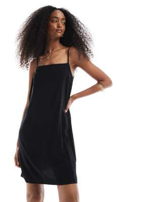 Vero Moda - Robe caraco courte à encolure carrée - Noir | ASOS