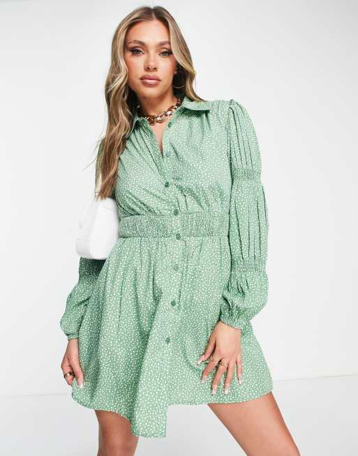 Vestido Camisero Verde Con Cintura Ceñida Y Estampado De Florecitas De