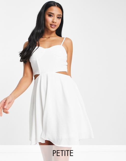 Vestido Corto Blanco Estilo Corsé Con Aberturas De Corte Skater De