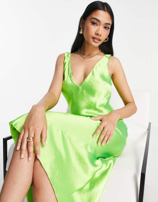 Vestido Lencero Midi Verde Lima De Corte Al Bies Con Cuello De Pico