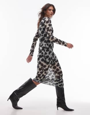 Vestido semilargo monocromático con estampado floral de tejido efecto ...