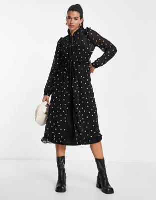 Vila - Geborduurde midi jurk met gestrikte voorkant in zwart | ASOS