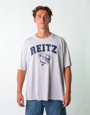 Vintage Russell Athletic XXL Oversized T-Shirt Reitz Light Grey | ASOS