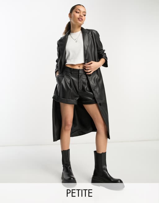 Violet Romance Petite - Trench-coat long en similicuir - Noir | ASOS