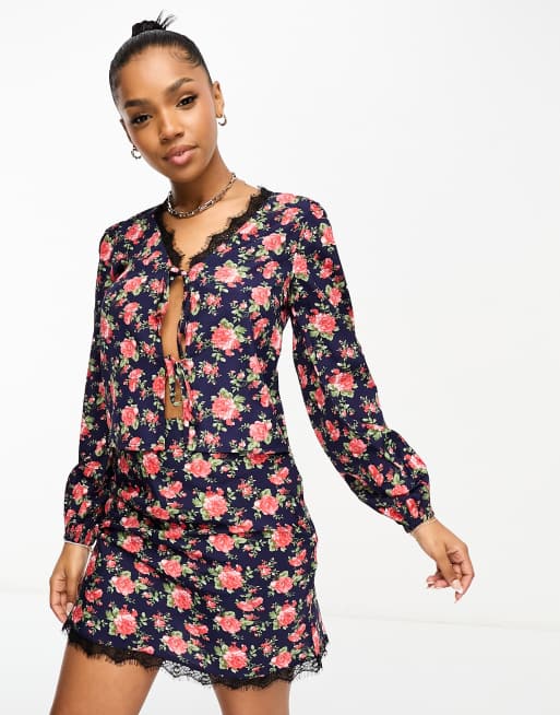 Wednesdays Girl Mini Rok Met Kanten Rand En Fijne Vintage Print In