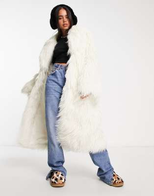 Weekday Mia faux fur coat in off white | ASOS