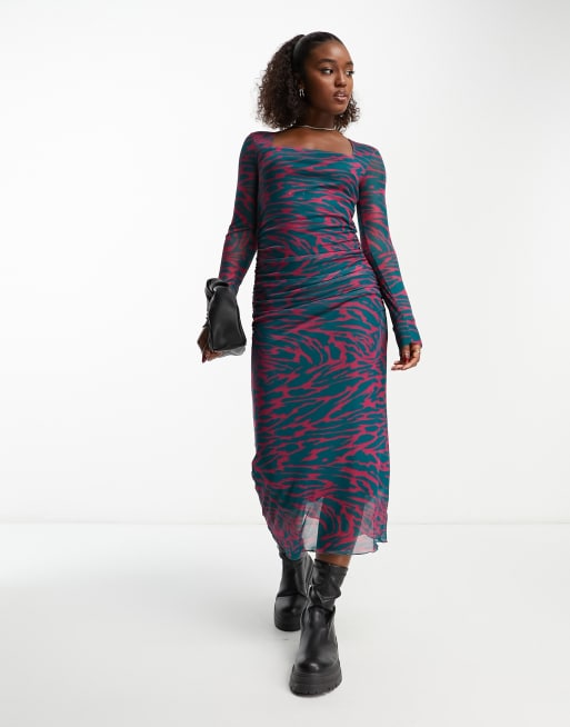 Y.A.S - Krizza - Robe mi-longue près du corps à encolure carrée - Imprimé multicolore | ASOS