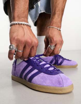 Zapatillas de deporte morado fusión con suela de goma London de adidas ...